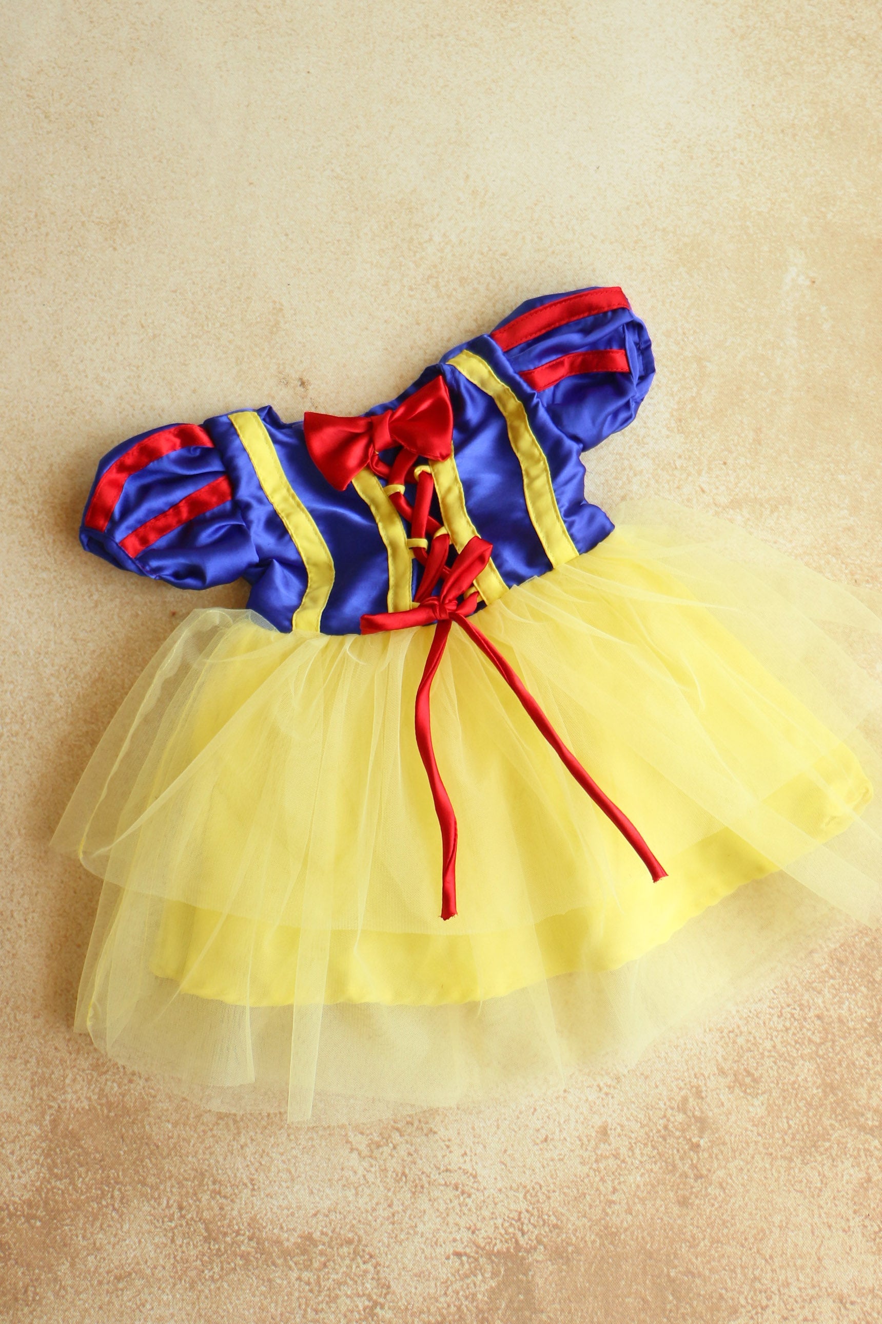 Snow White Princess Frock 9-12m – Artista Chennai Rentals